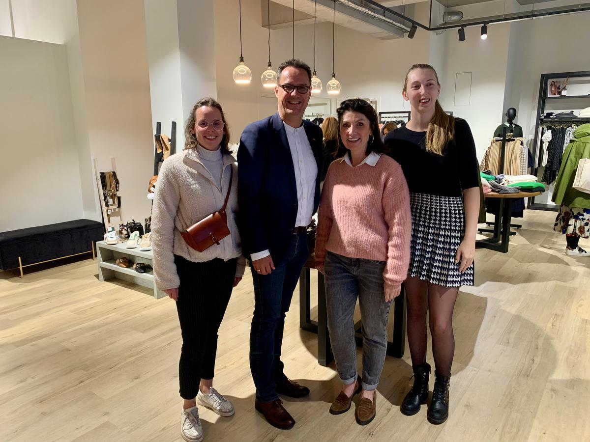 Danny Van Assche (Unizo) bezoekt Izegemse bedrijven tijdens Weekend van ...