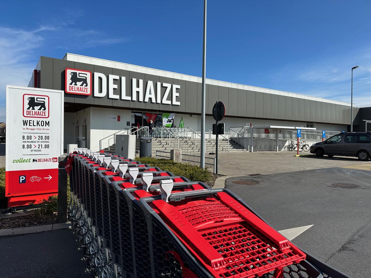 Drie vestigingen van Delhaize in Brugge blijven dicht - KW.be