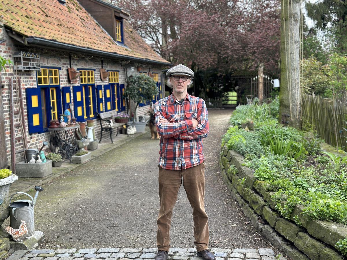 ‘Rientjes Hoveke’ opnieuw volop in bloei voor Open Tuinen: “Ik voel me ...