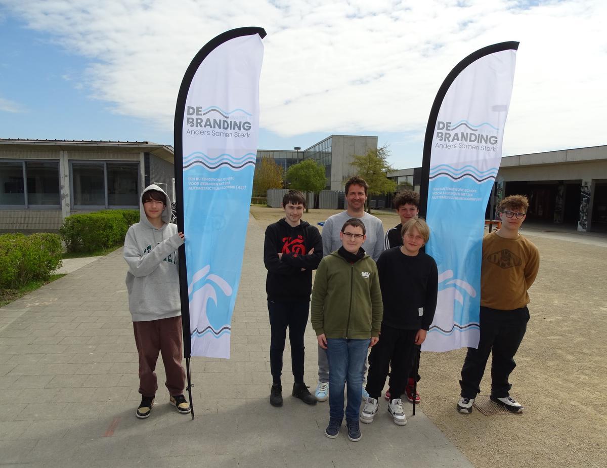 Vrijdag kan je hotdogs smullen op het eerste schoolfeest van De ...