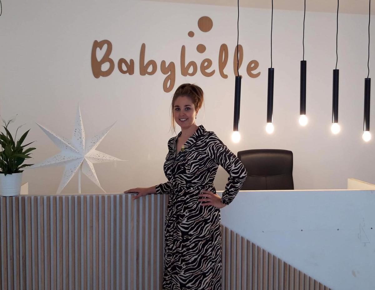 Emelie Vermoote opent in Veurne massagesalon voor baby’s, Babybelle - KW.be