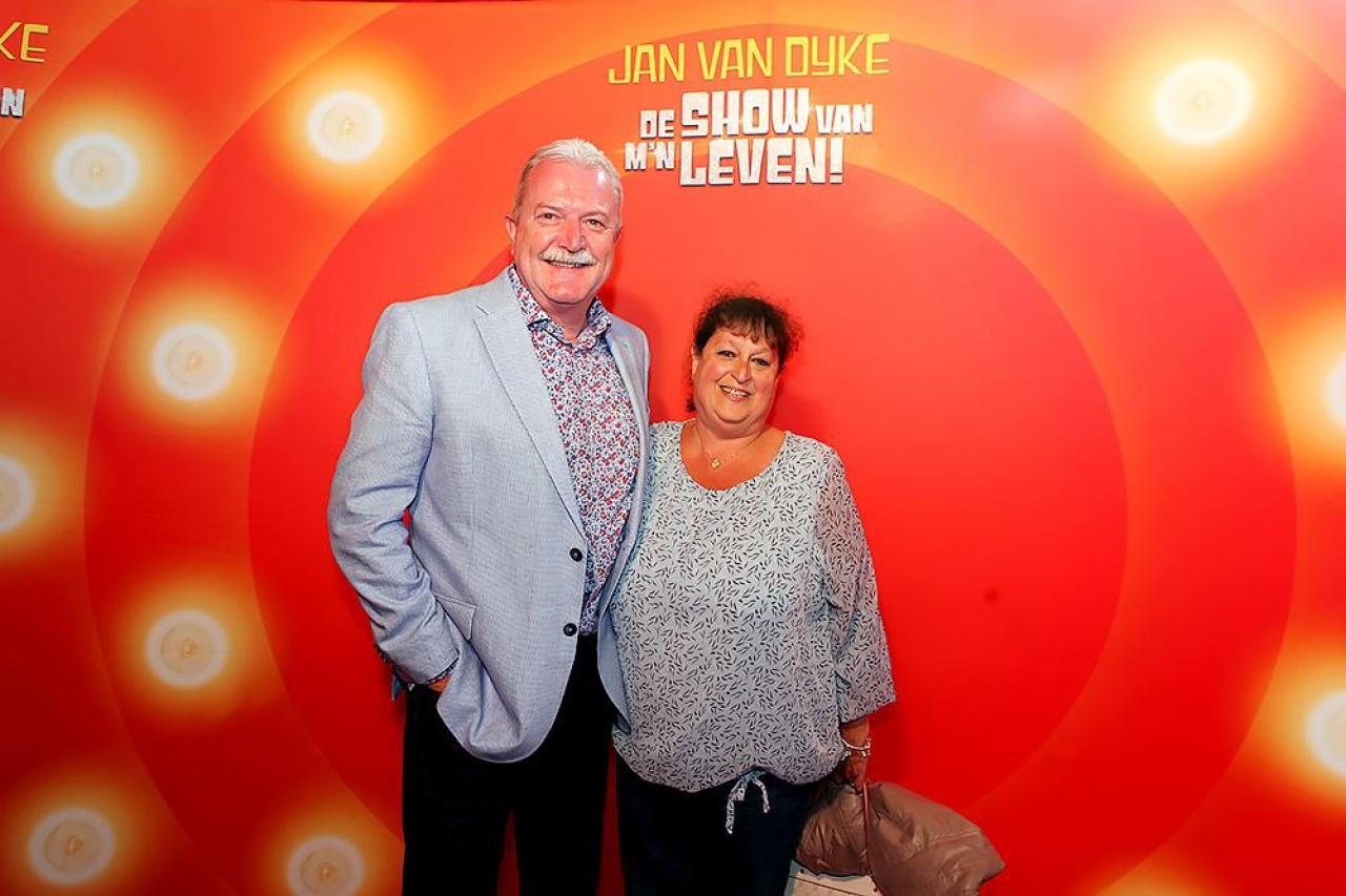 IN BEELD - Feestelijke première ‘Jan Van Dyke – De Show van m’n Leven ...