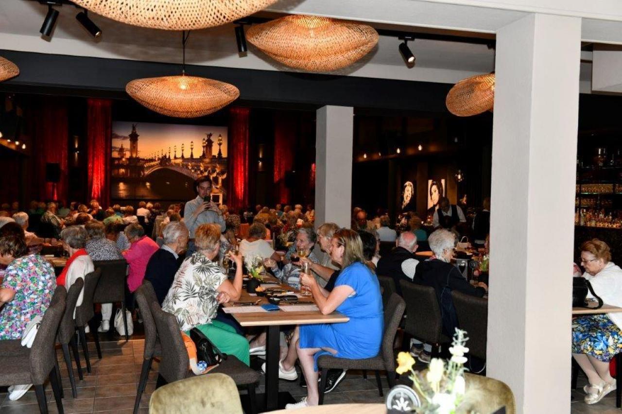 IN BEELD – Gezellige dag met toffe optredens in Etropal in Lauwe - KW.be