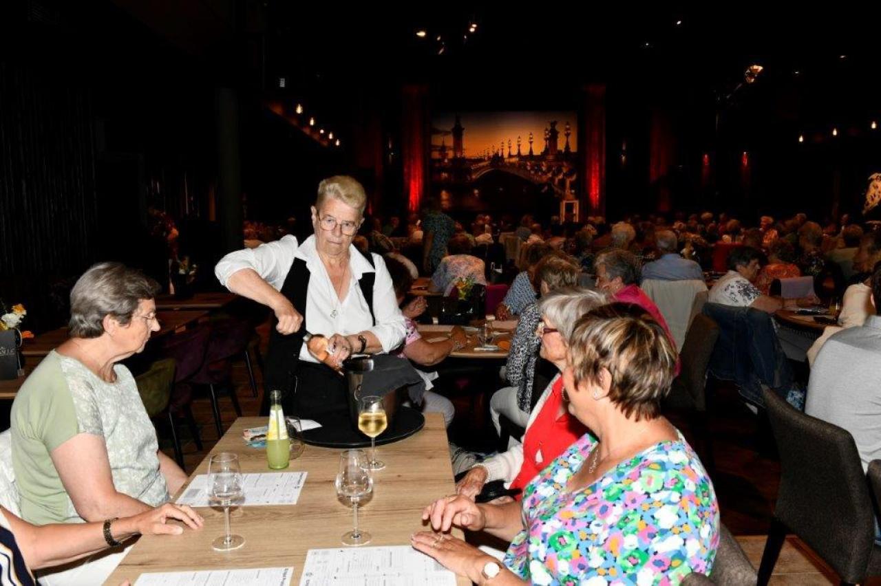 IN BEELD – Gezellige dag met toffe optredens in Etropal in Lauwe - KW.be