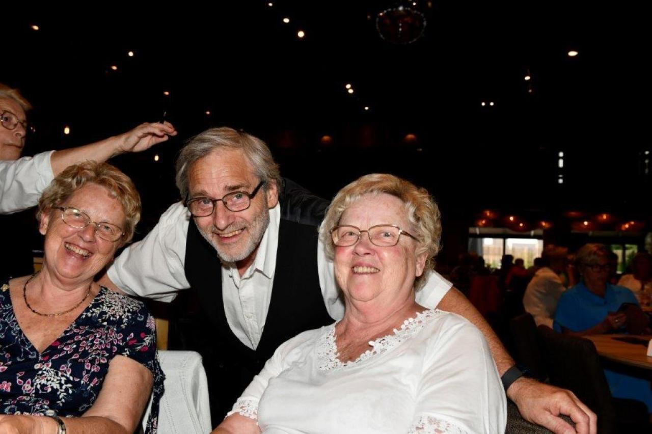 IN BEELD – Gezellige dag met toffe optredens in Etropal in Lauwe - KW.be