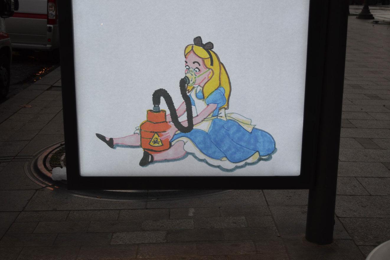 Qui se cache derrière Brandalism, ce collectif qui s'attaque à la COP 21