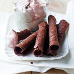 Sigarenkoekjes met slagroom