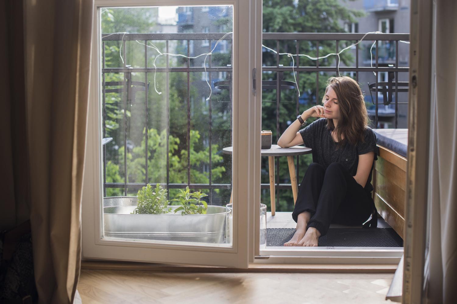 Coronalove| "Les gens": "Deux mois reclus, ça vous réduit un répertoire ...