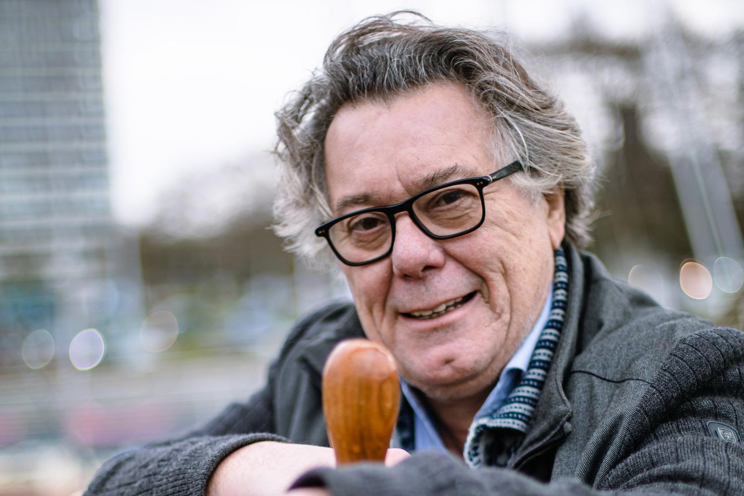 Johan Verminnen is 50 jaar zanger en liedjesmaker: "Ik zong me een weg door het leven" - KW.be