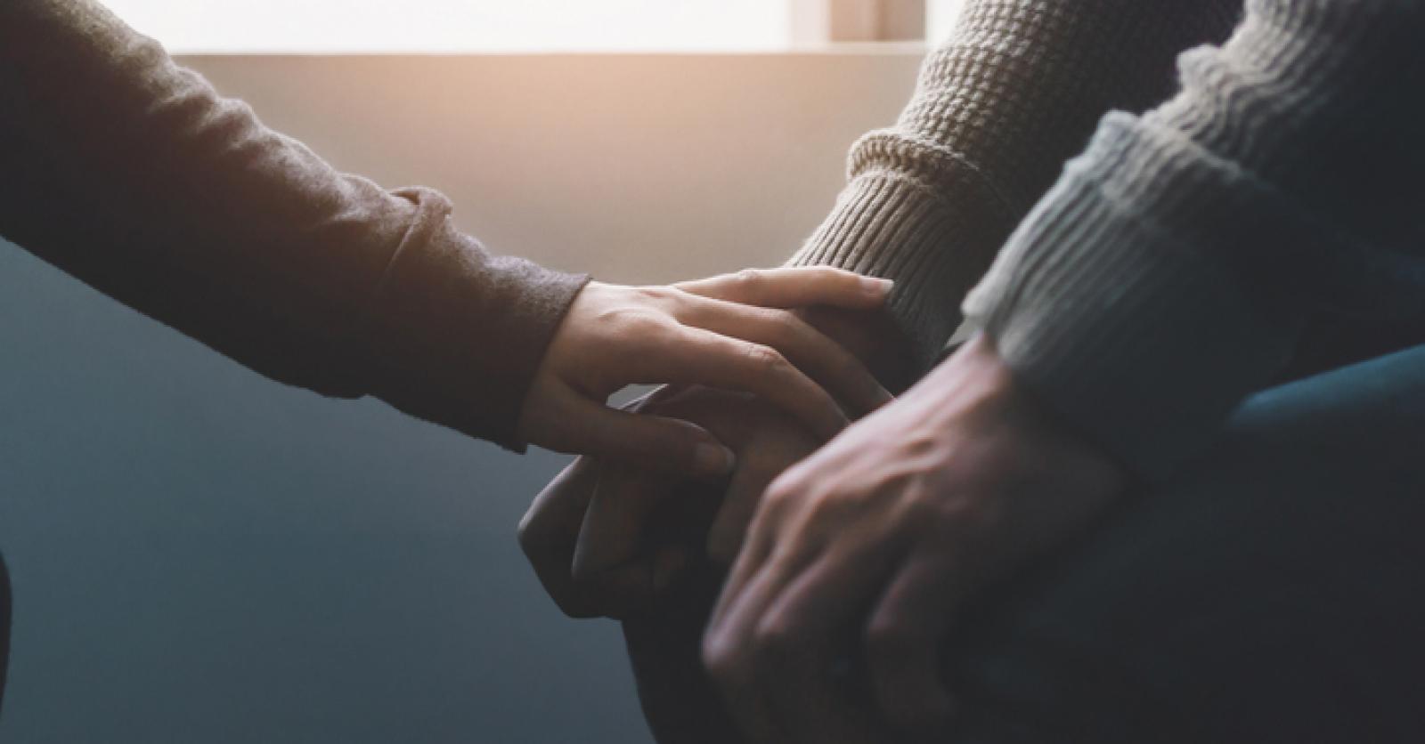 Omgaan met verdriet: 8 vragen aan rouwspecialist Manu Keirse - Libelle