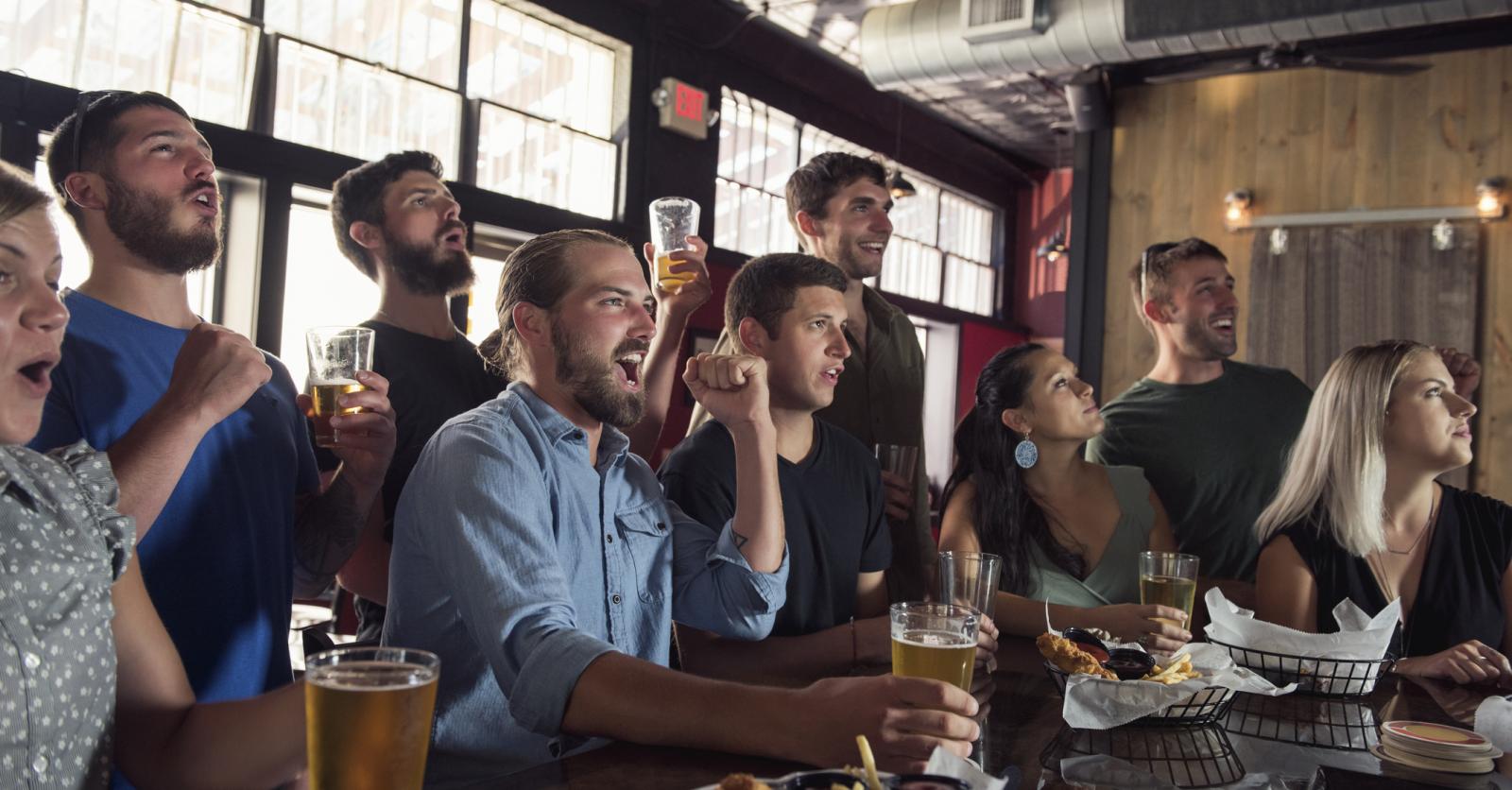 Cette pub pour la réouverture des bars va vous faire pleurer (de rire et d'envie)