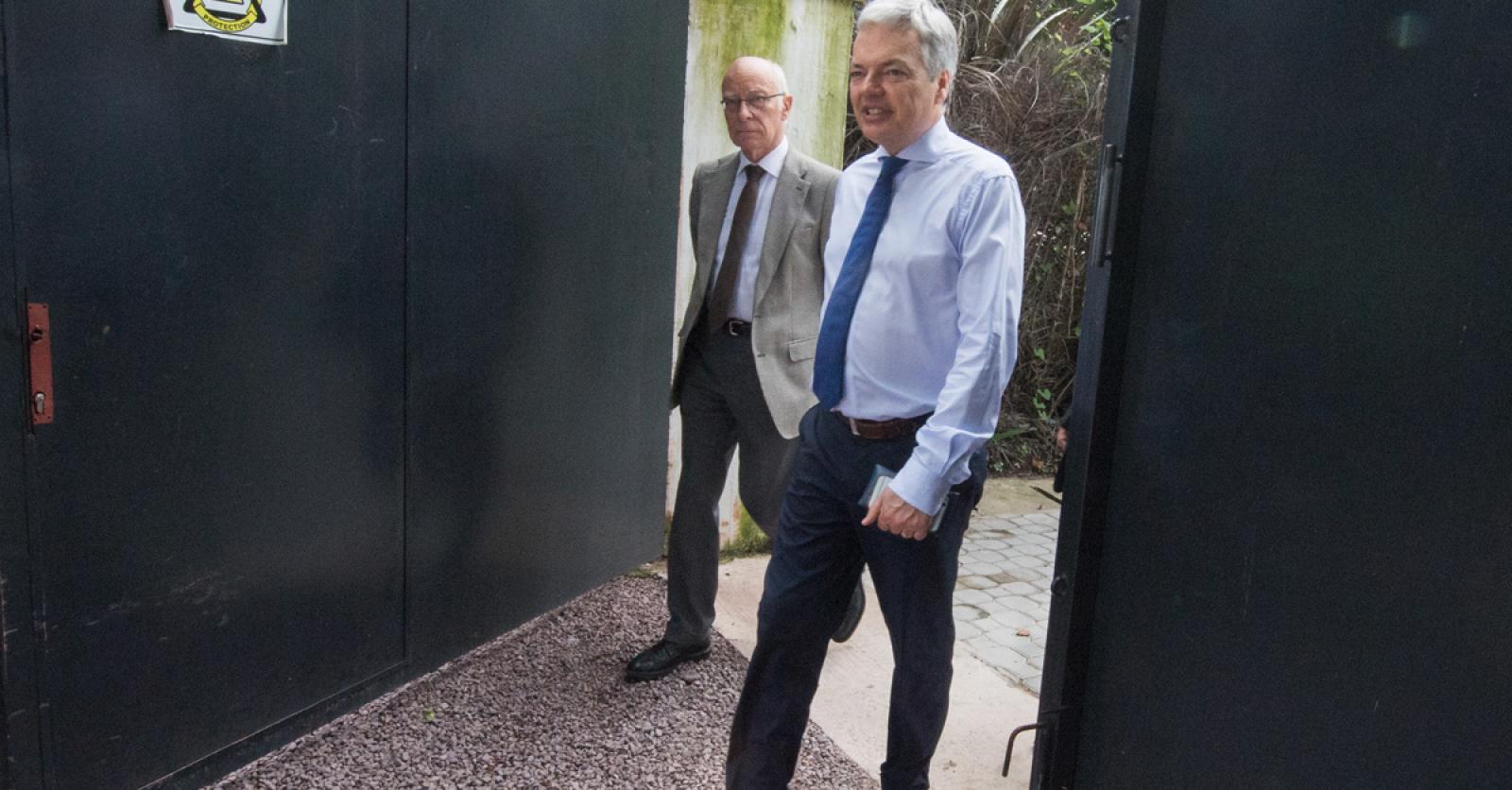 Voorpublicatie 'De clan Reynders': 'Slikken en met pensioen sturen? Het ...