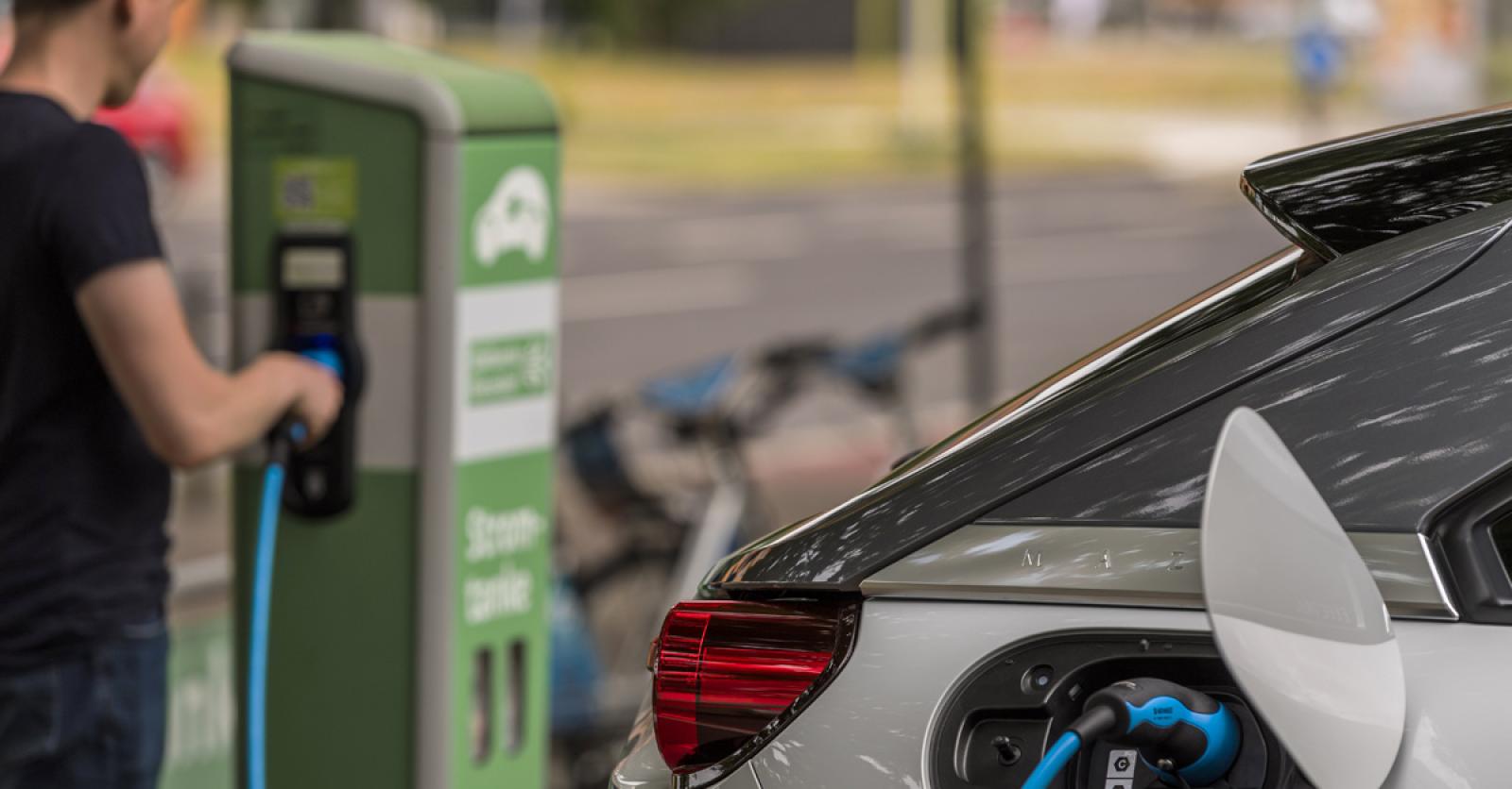 Wat is een slimme laadpaal?