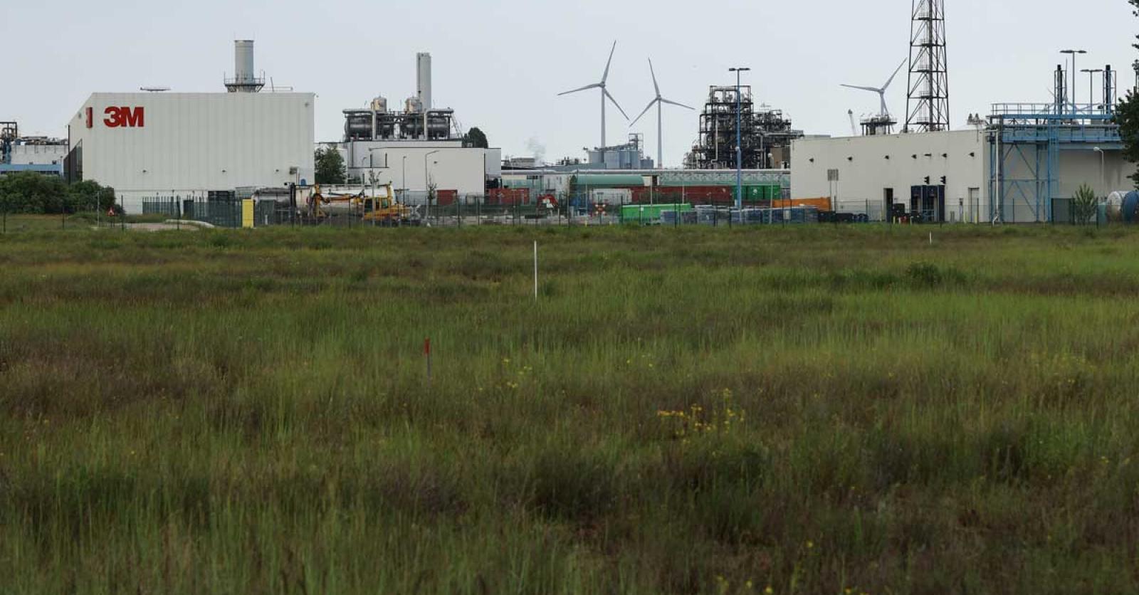 3M verdedigt zich door twijfel te zaaien over schadelijkheid van PFOS