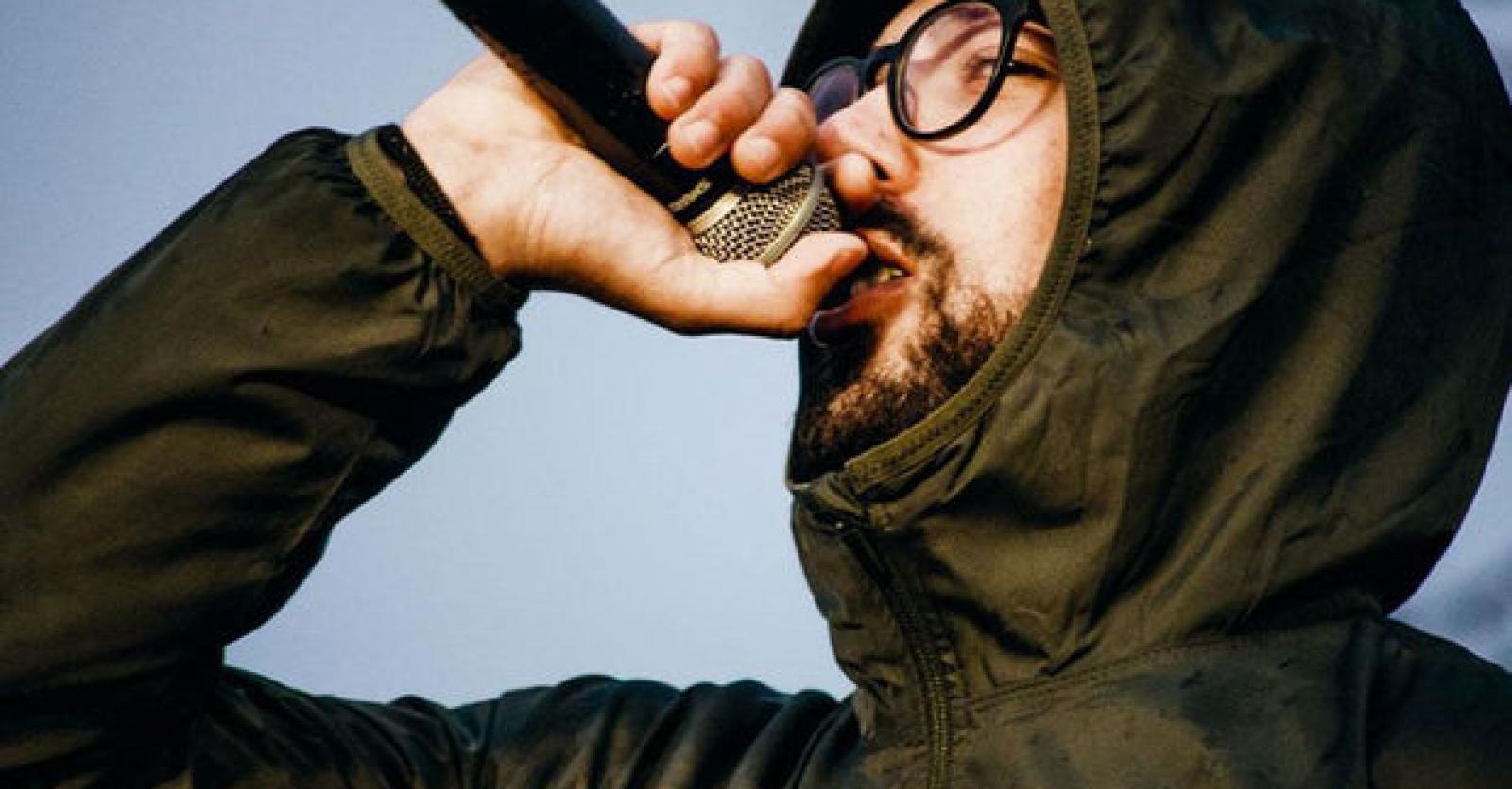 Spaanse Rapper Valtònyc in ballingschap in Gent: 'Gratie van de koning ...