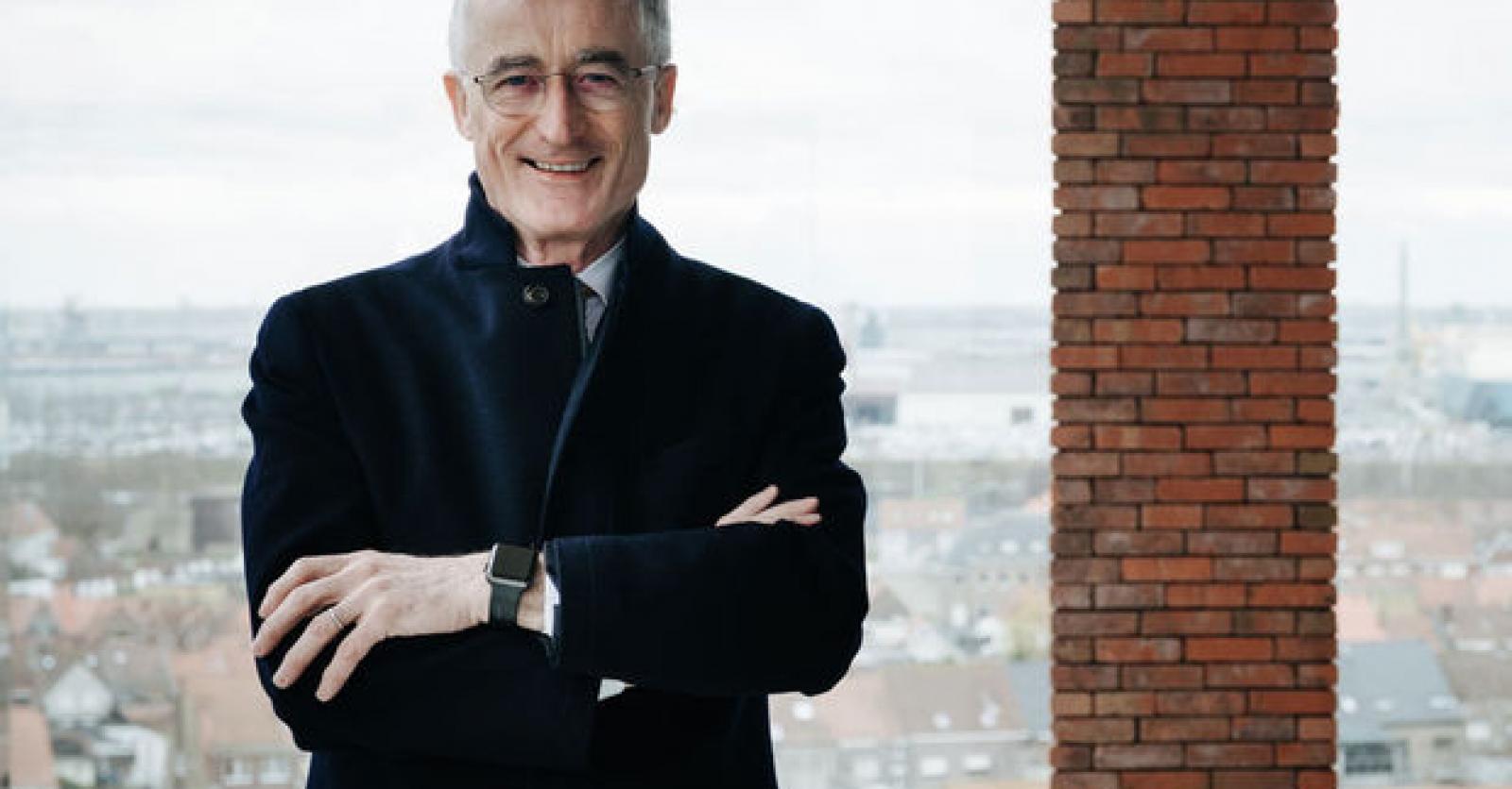 Geert Bourgeois: 'Bart De Wever en Kris Peeters zouden beter eens samen ...