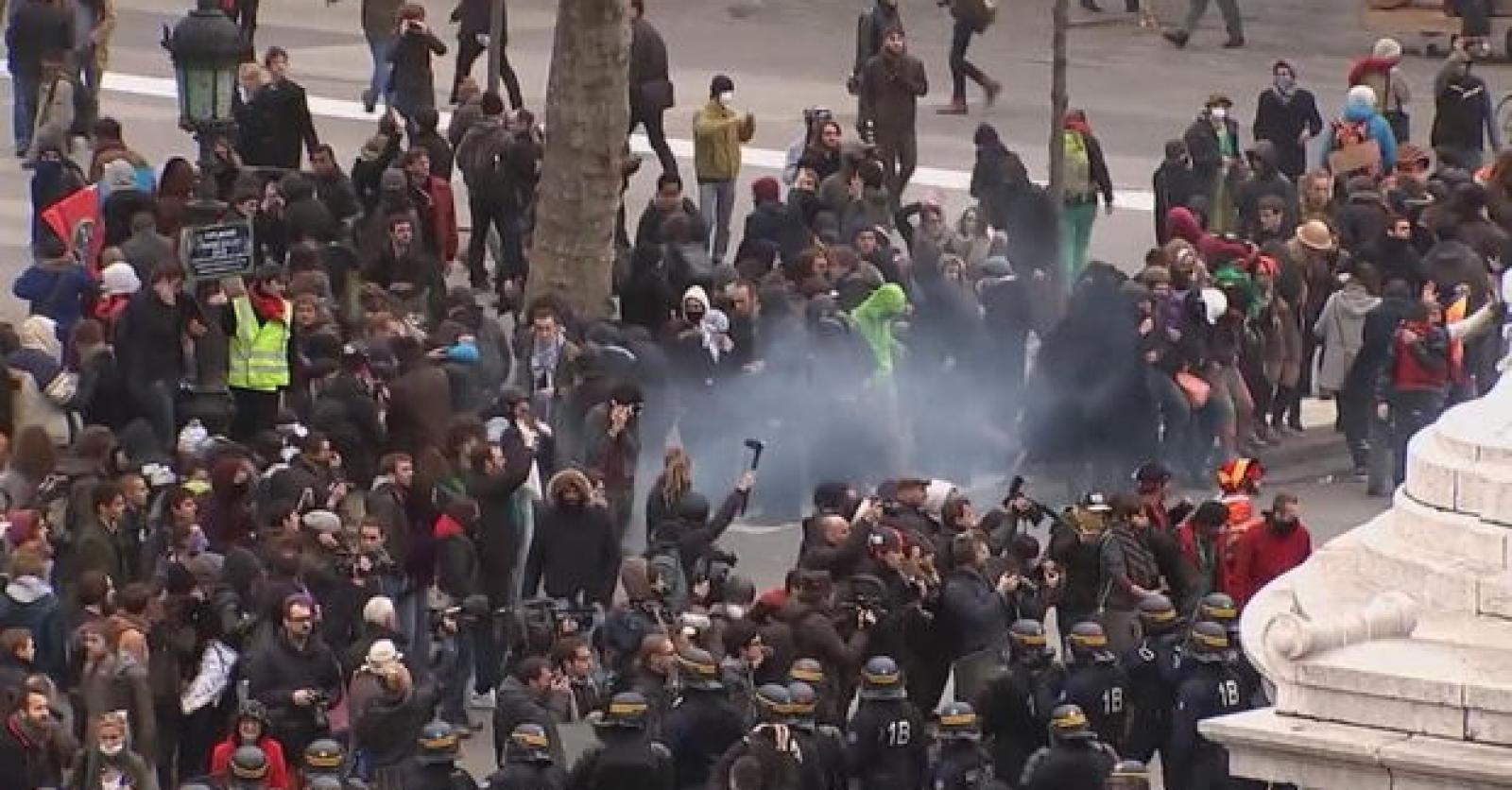 Klimaattop Parijs: rellen met politie (video)