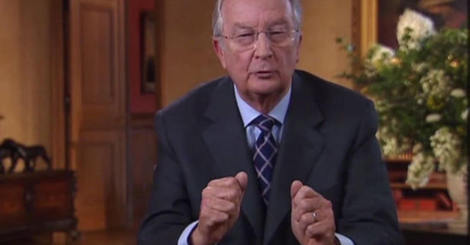 Vlamingen en Franstaligen zien rol van de koning anders