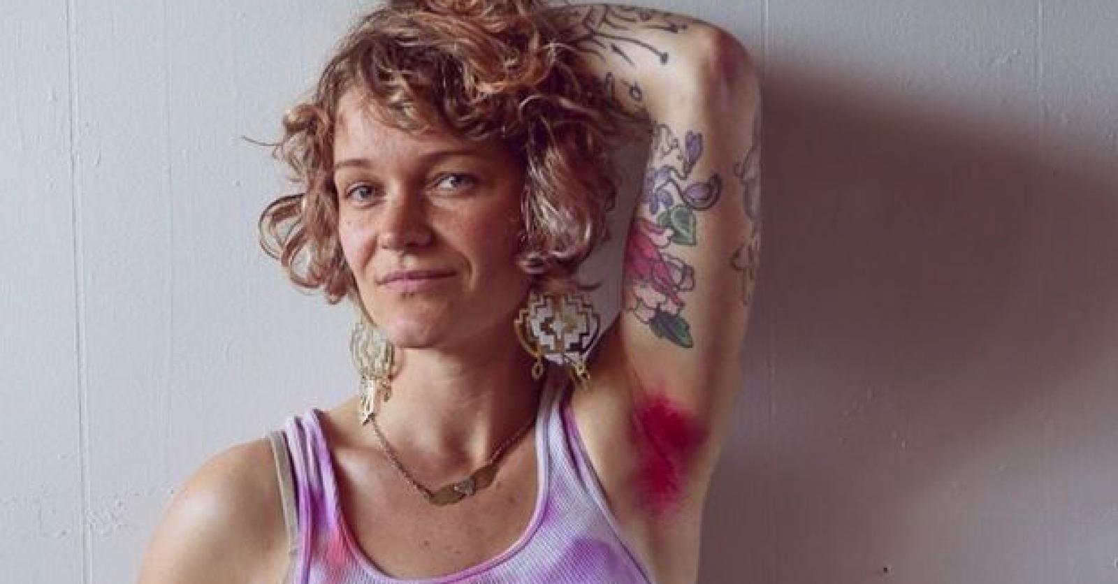 Waarom deze vrouwen hun okselhaar kleuren