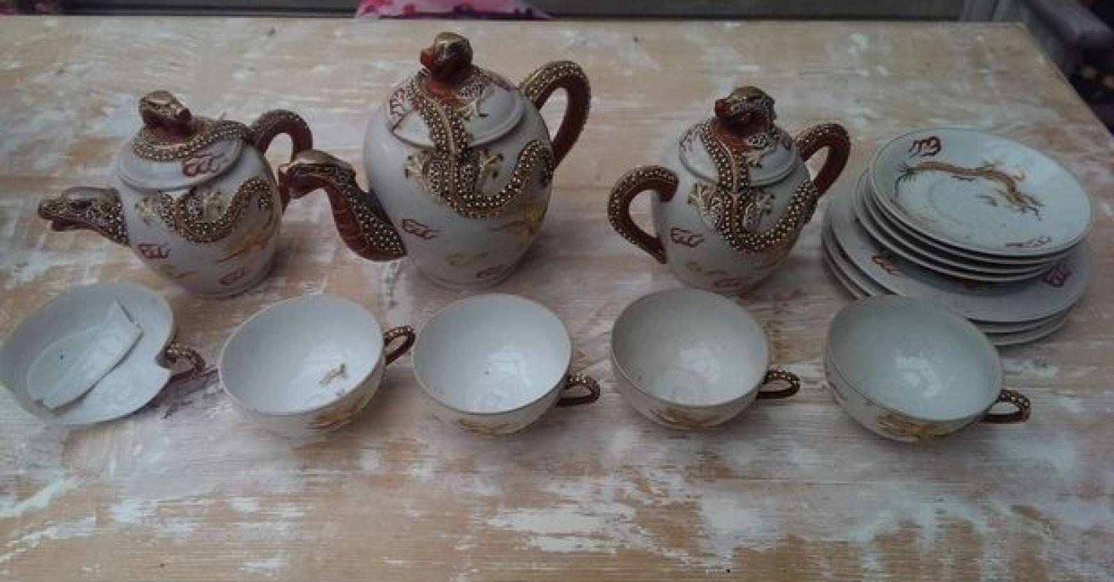 Antieke Japanse Theeset Soort Satsuma drakendecor