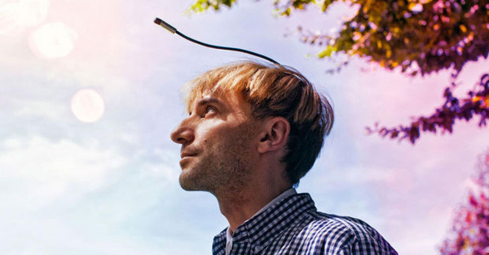 Cyborg Neil Harbisson: de man die kleuren hoort