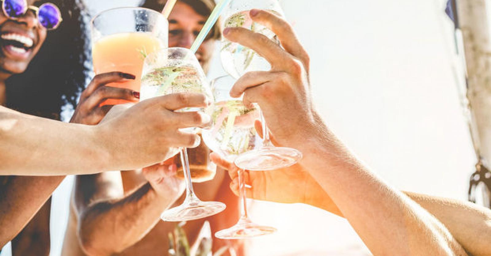 Alcoholreclame op sociale media zet meer aan tot drinken dan klassieke ...