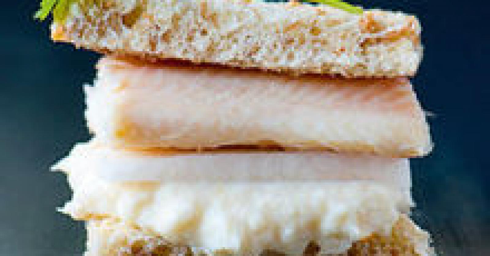 Gerookte forel met pumpernickel en radijs