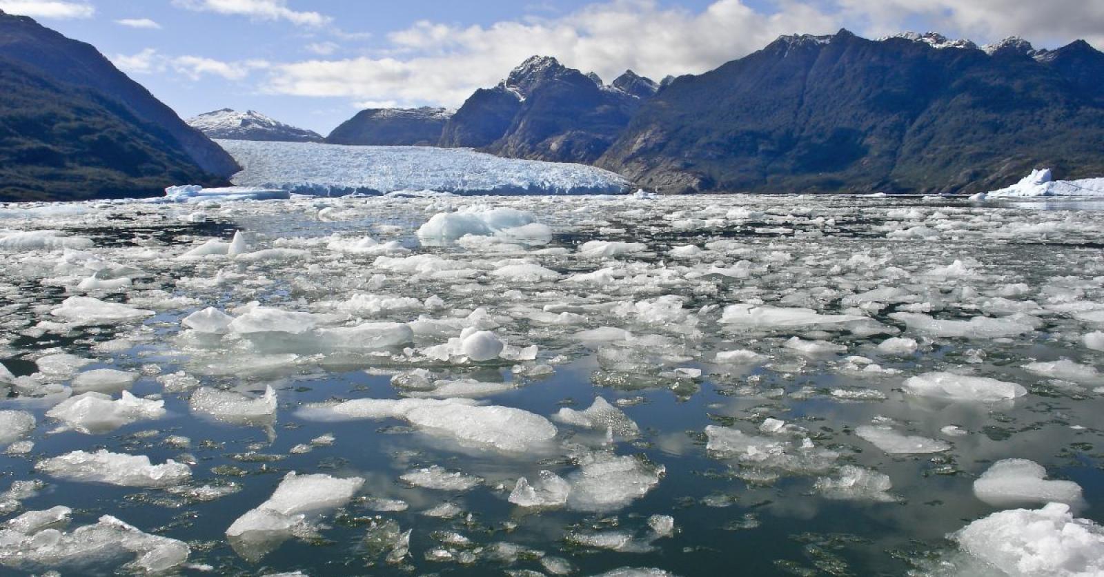 Recordversnelling voor afsmeltende ijskappen