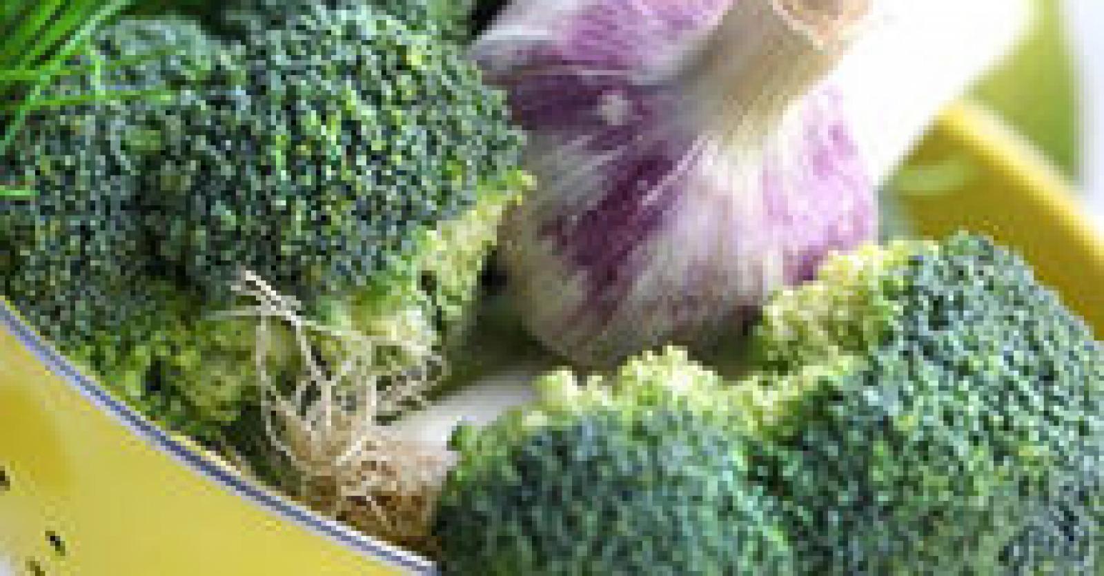 Broccolisoep met zalmballetjes