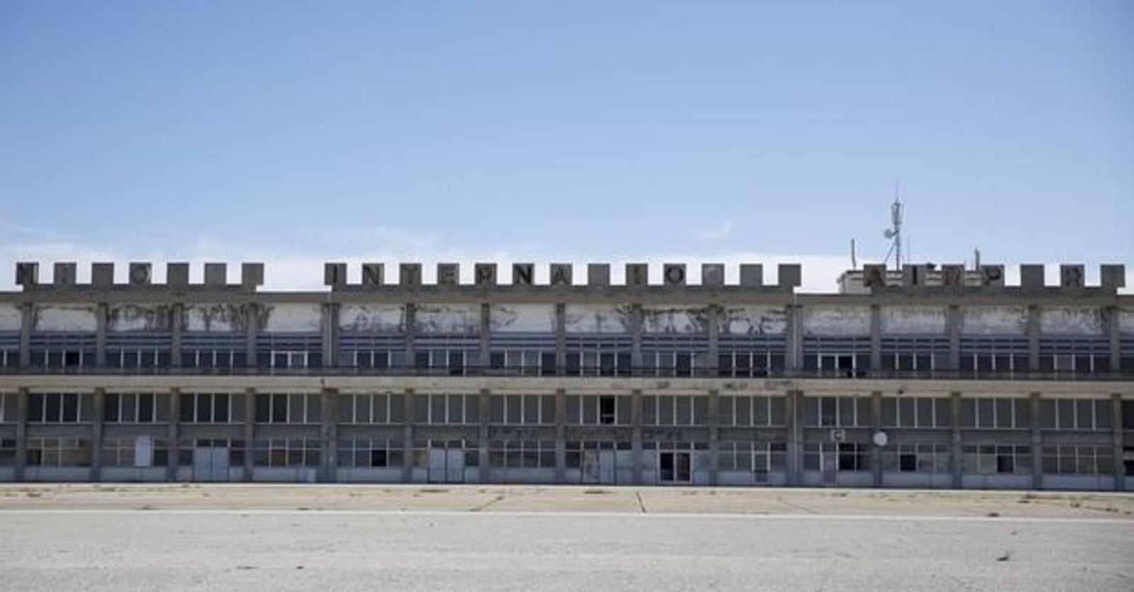 In beeld: Niemandsland in Cyprus, waar de tijd is blijven stilstaan