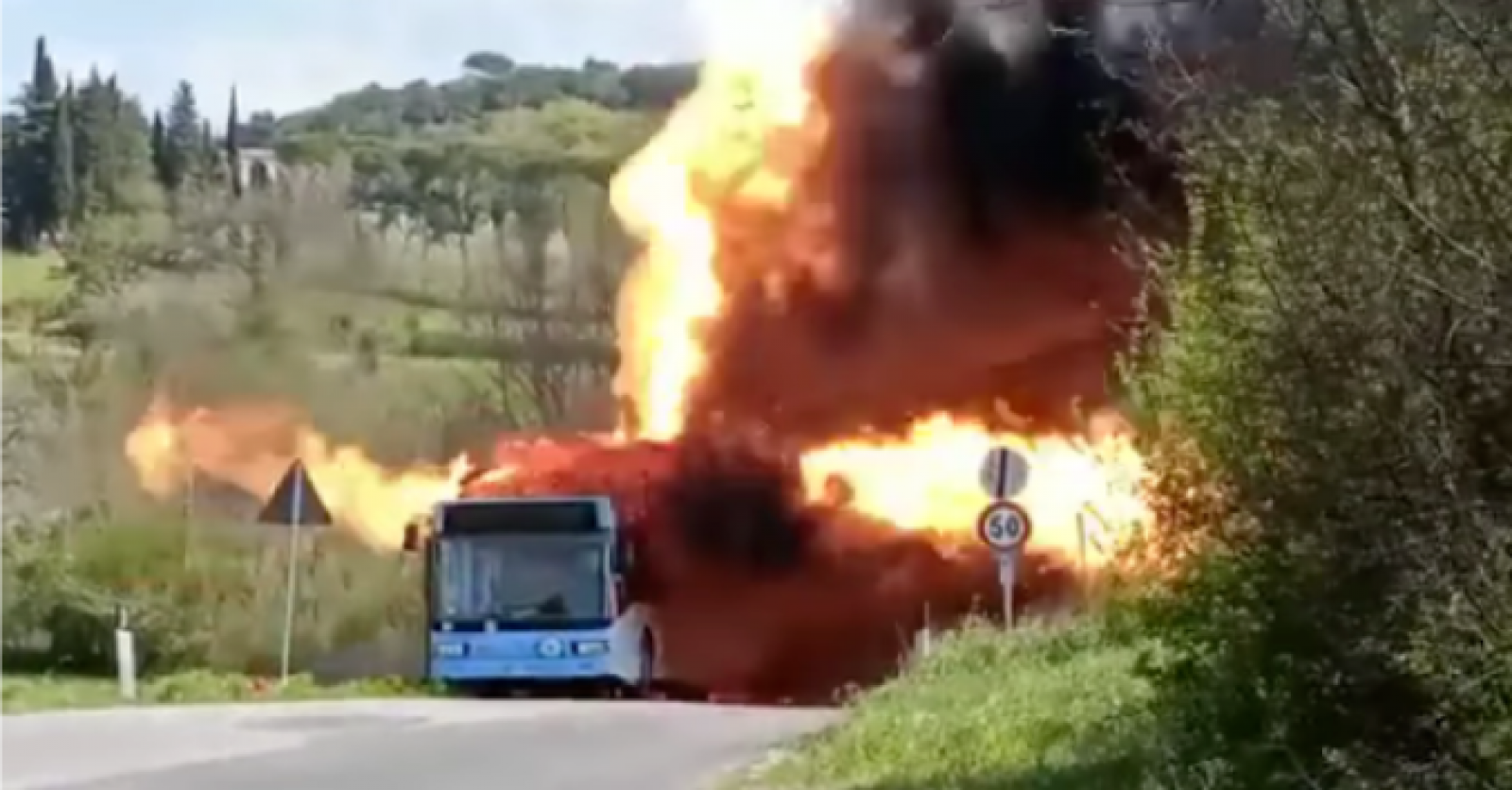 Factcheck: nee, dit is geen video van een brandende elektrische bus