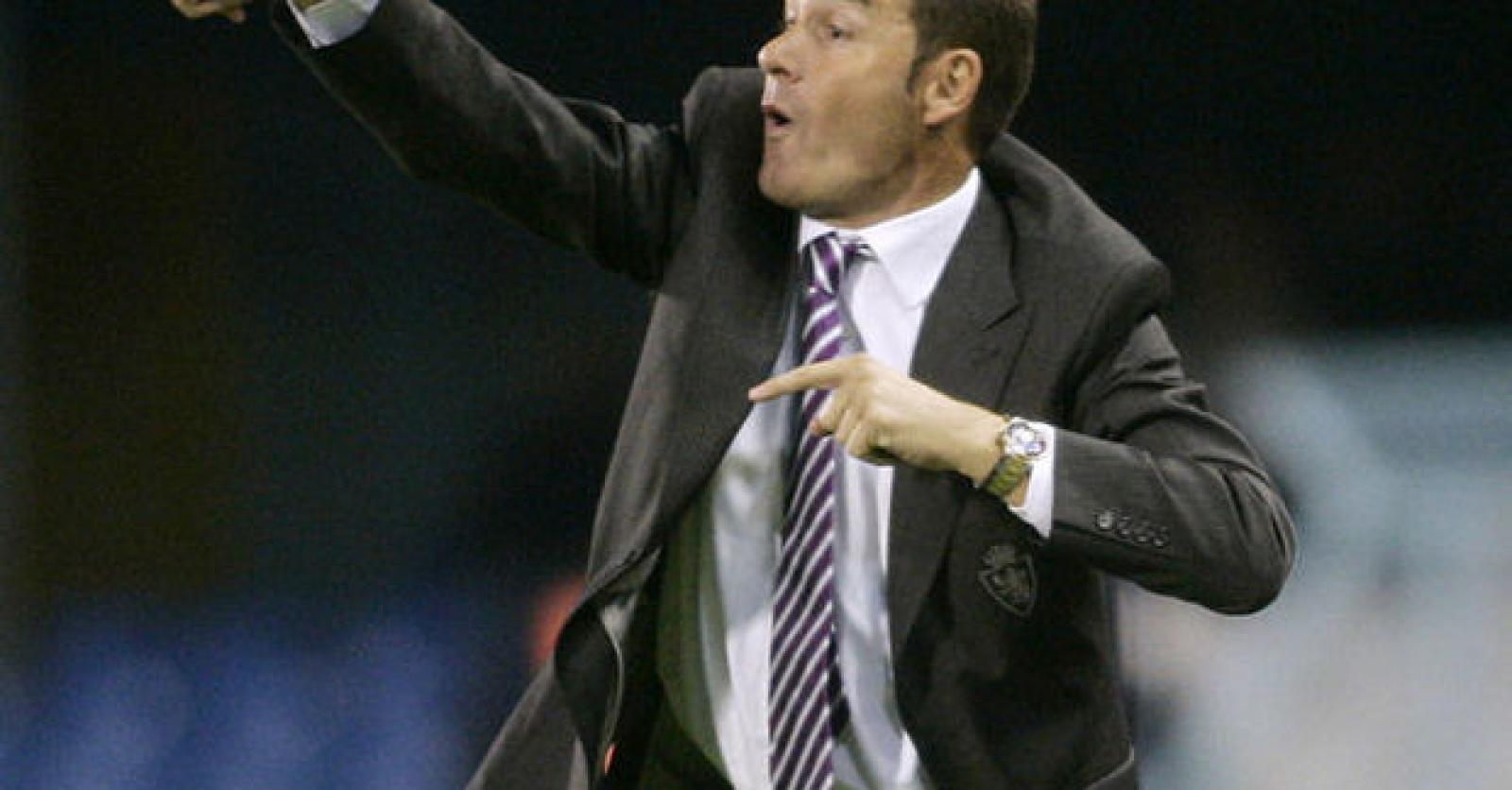 AA Gent gaat verder met Spaanse coach Víctor Fernández