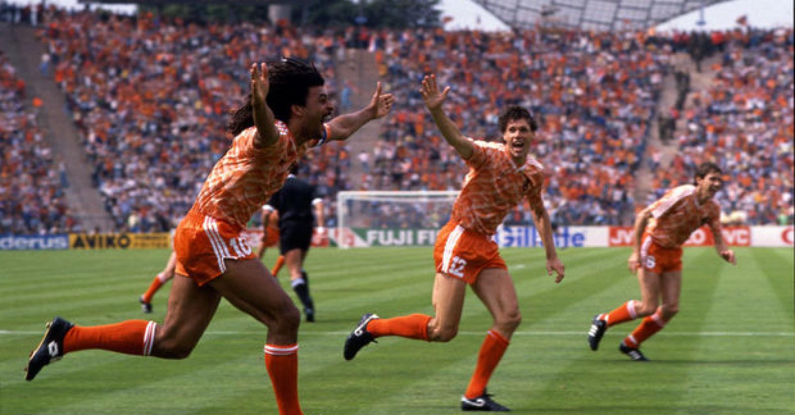 The 80's Greatest: Football Moments