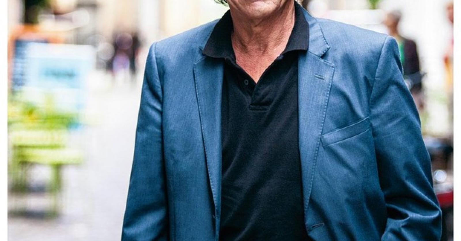 Jan Mulder moppert langs de zijlijn