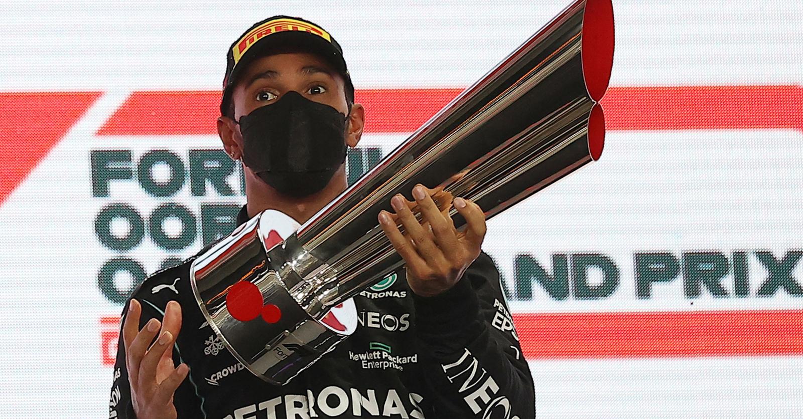 GP Qatar: Lewis Hamilton s'impose