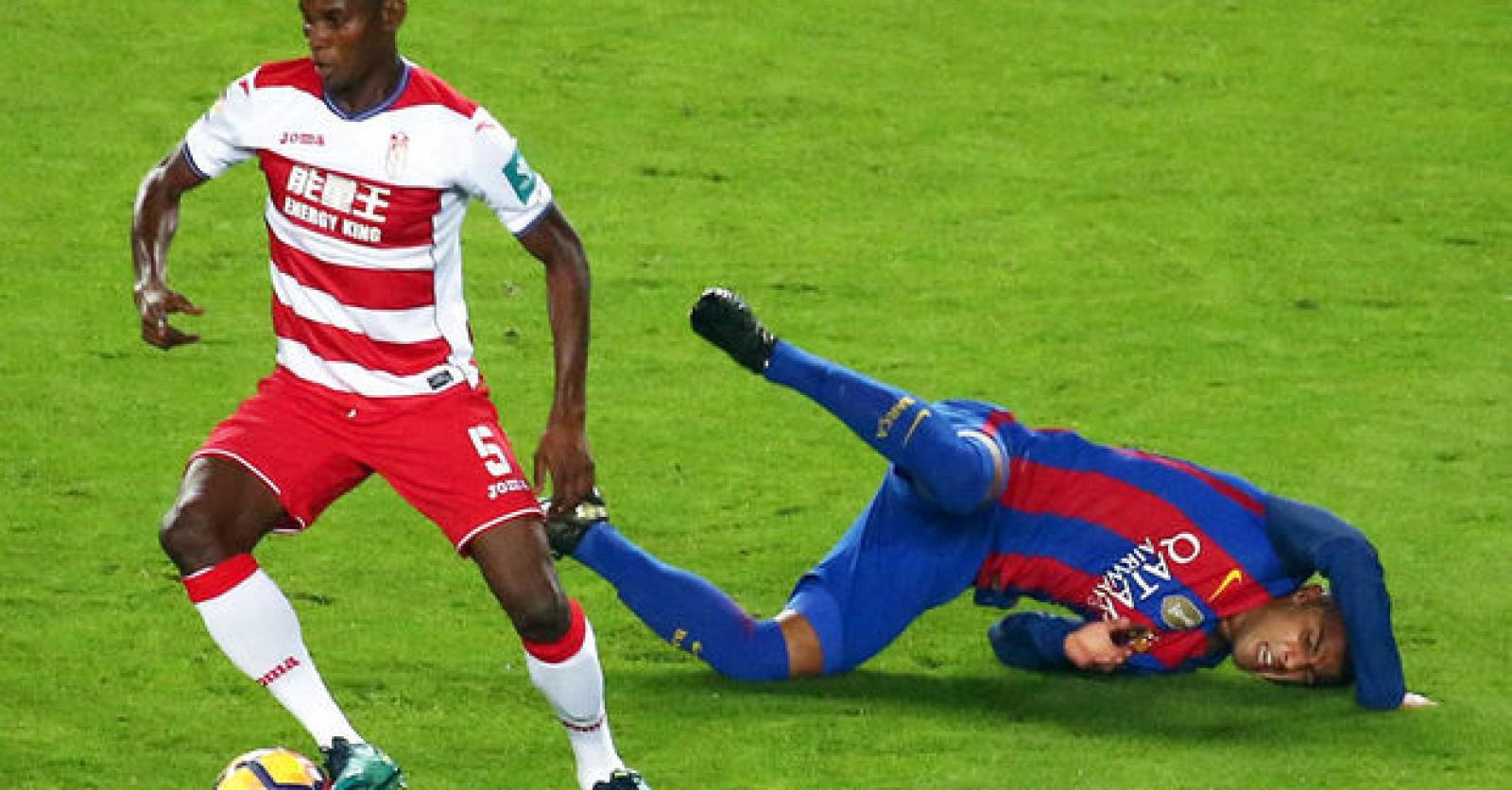 Le Standard engage Uche Henry Agbo, un milieu récupérateur ...