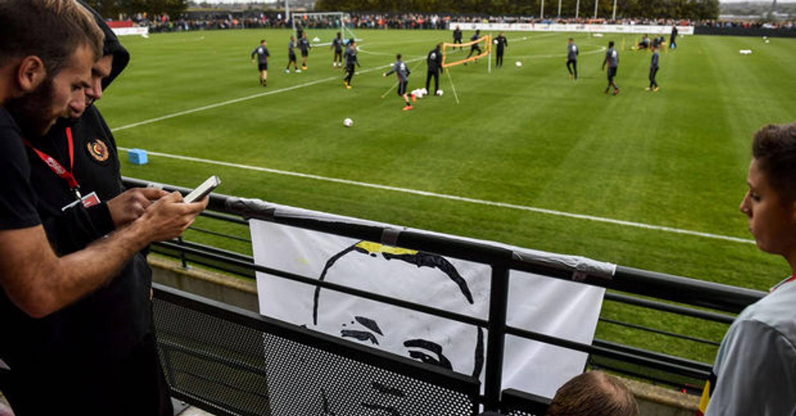 Diables Rouges: 1.200 spectateurs pour un premier entraînement