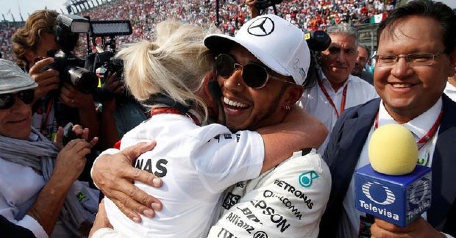 Lewis Hamilton, pop star des paddocks