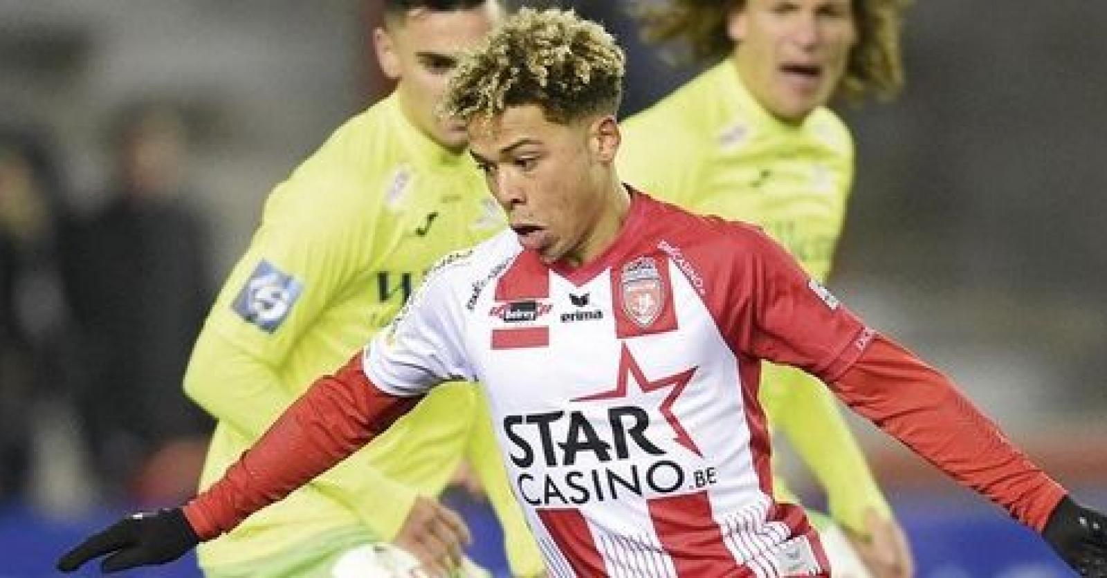 Benson Manuel: 'Ik ben al blij als ik het veld levend mag verlaten'