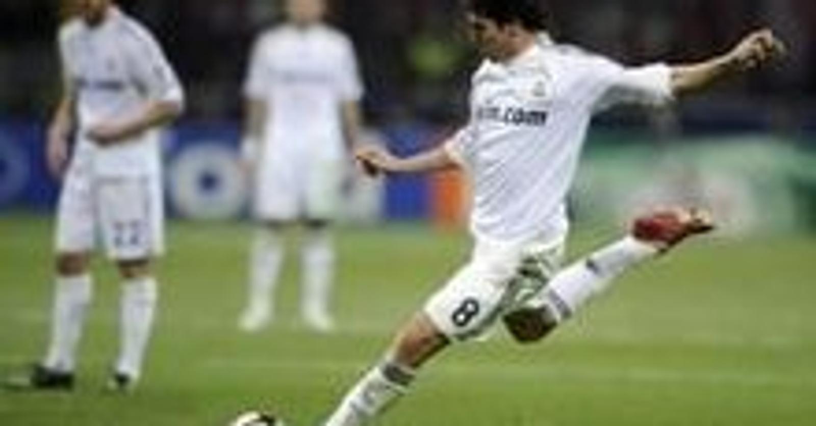 Le Brésilien Kaka (Real Madrid) retourne à l'AC Milan