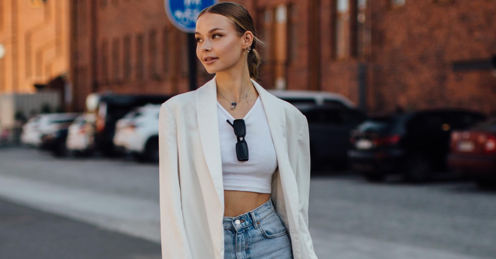 Deze 4 denimtrends zullen het straatbeeld domineren deze lente