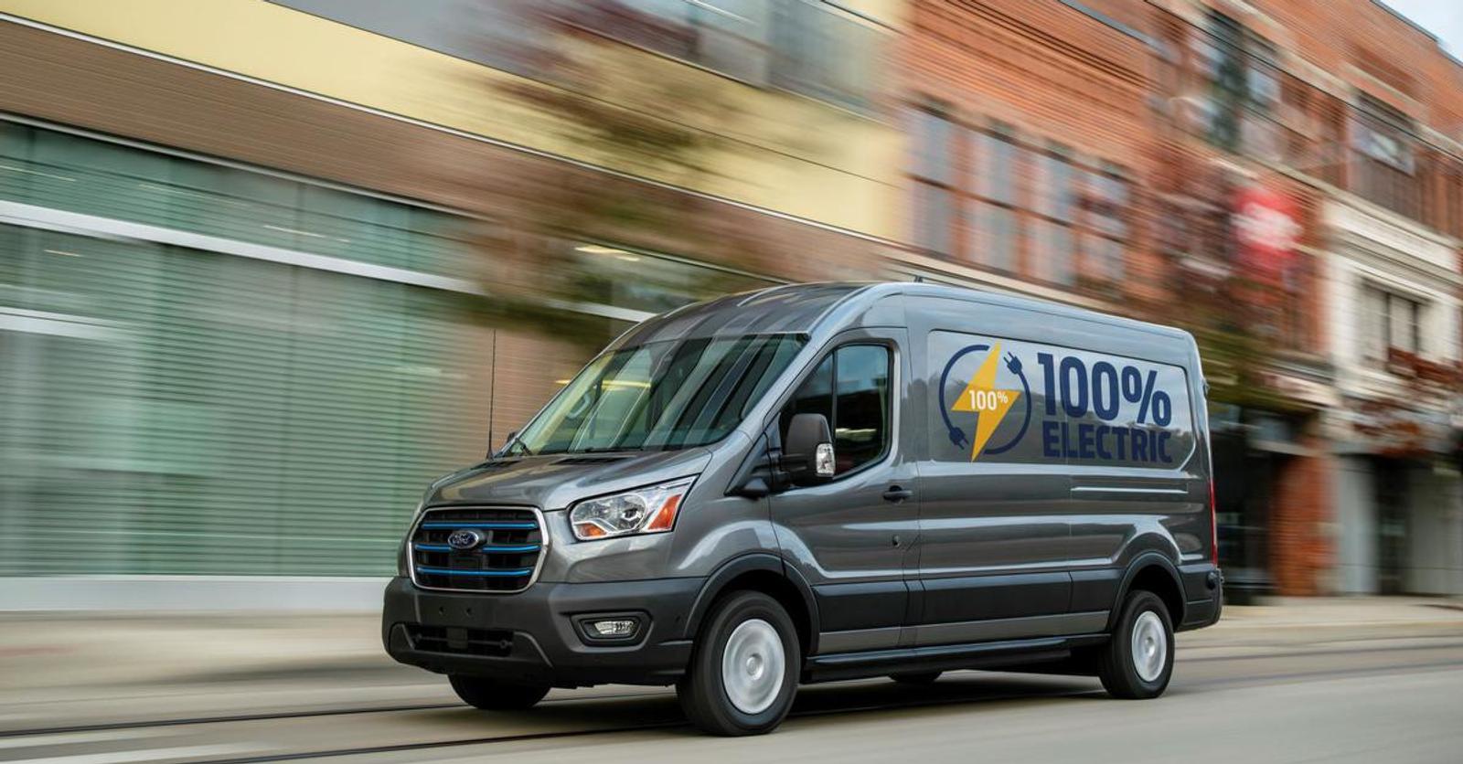 Le Ford E-Transit fait passer la camionnette électrique au niveau ...