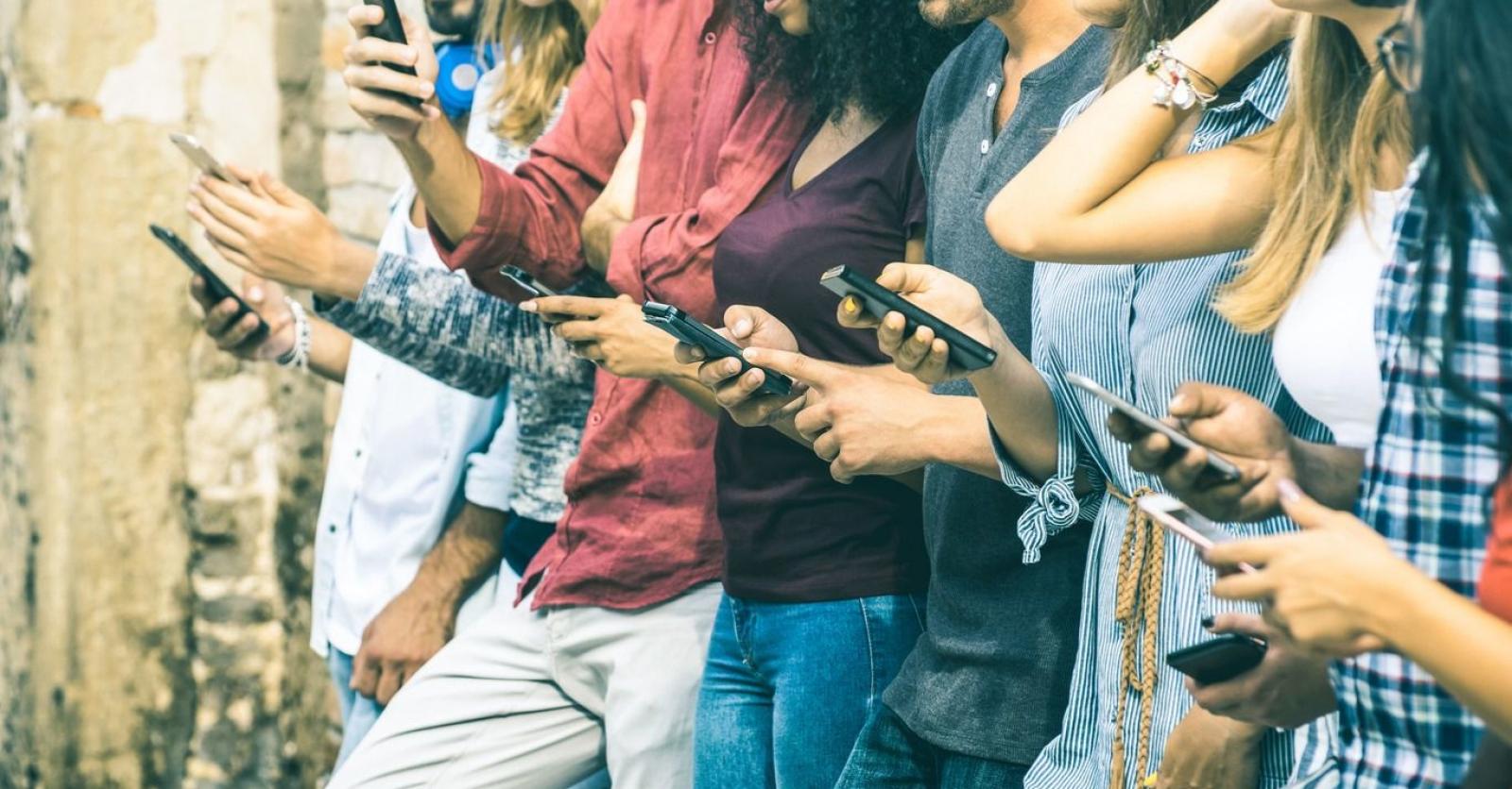 Orange geeft klanten 5 GB extra en houdt winkels open - Trends.be