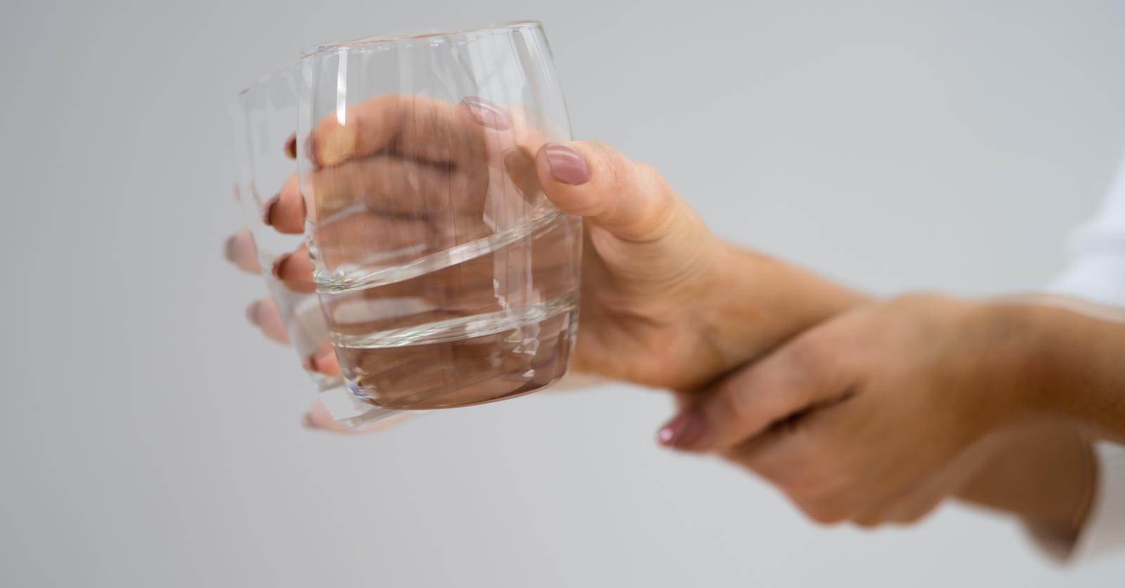 Trillen en beven: de neuroloog vertelt je alles over tremor - Libelle