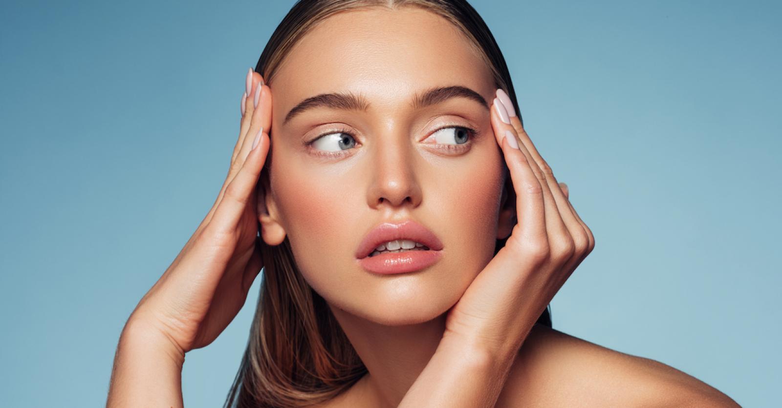 Anti-âge: ces 3 soins vont booster votre production de collagène