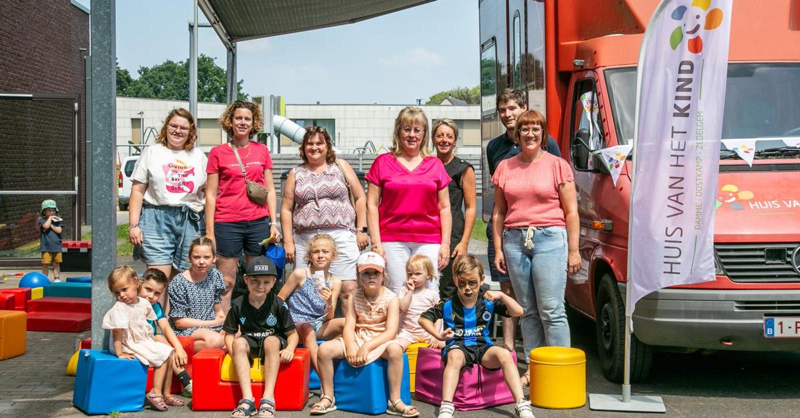 Kindercarrousel Zedelgem laat ouders Huis van het Kind ontdekken - KW.be