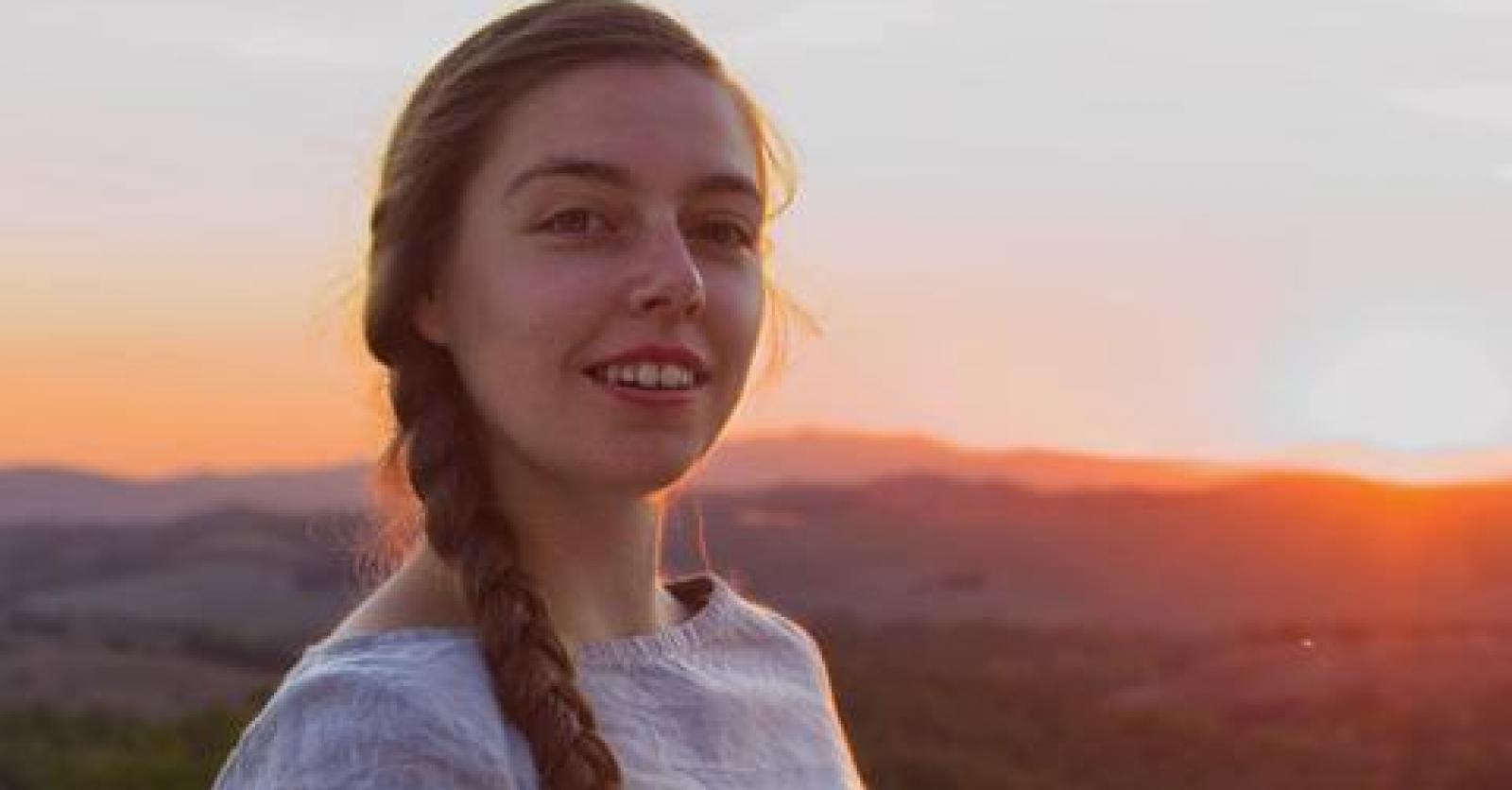 Eleni Debo maakt illustraties voor The Wall Street Journal ter promotie ...