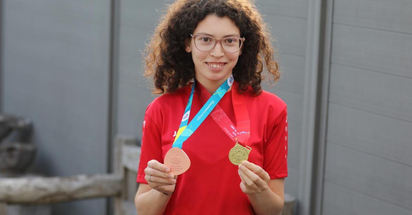 Yline Callens uit Waregem blikt terug op haar bronzen medaille op ...