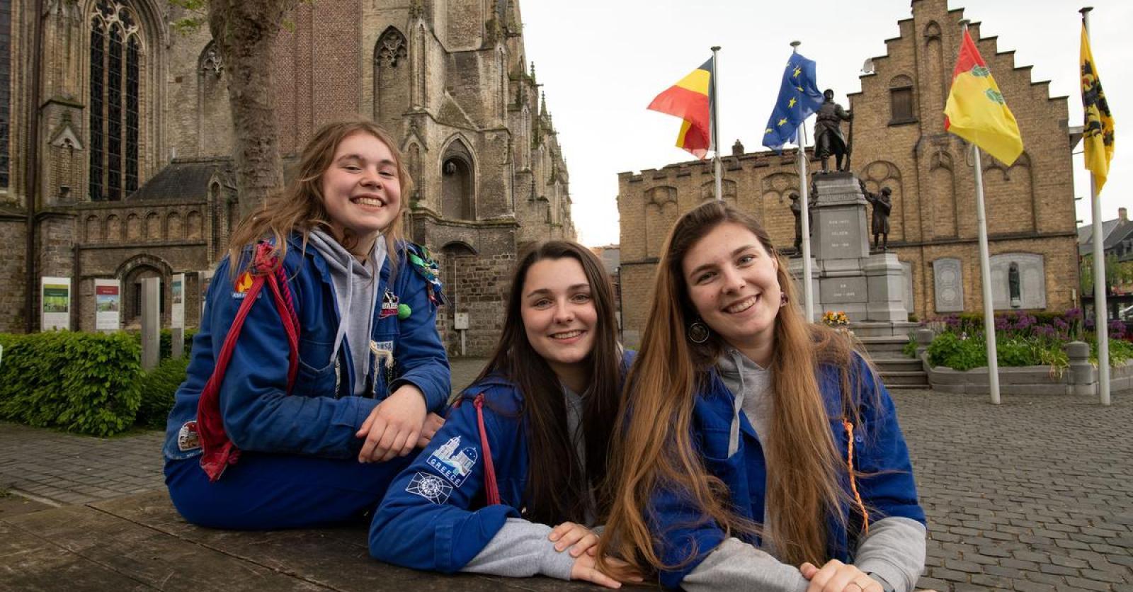 Steun Poperingse Hopkoninginkandidaten en hun drie goede doelen - KW.be