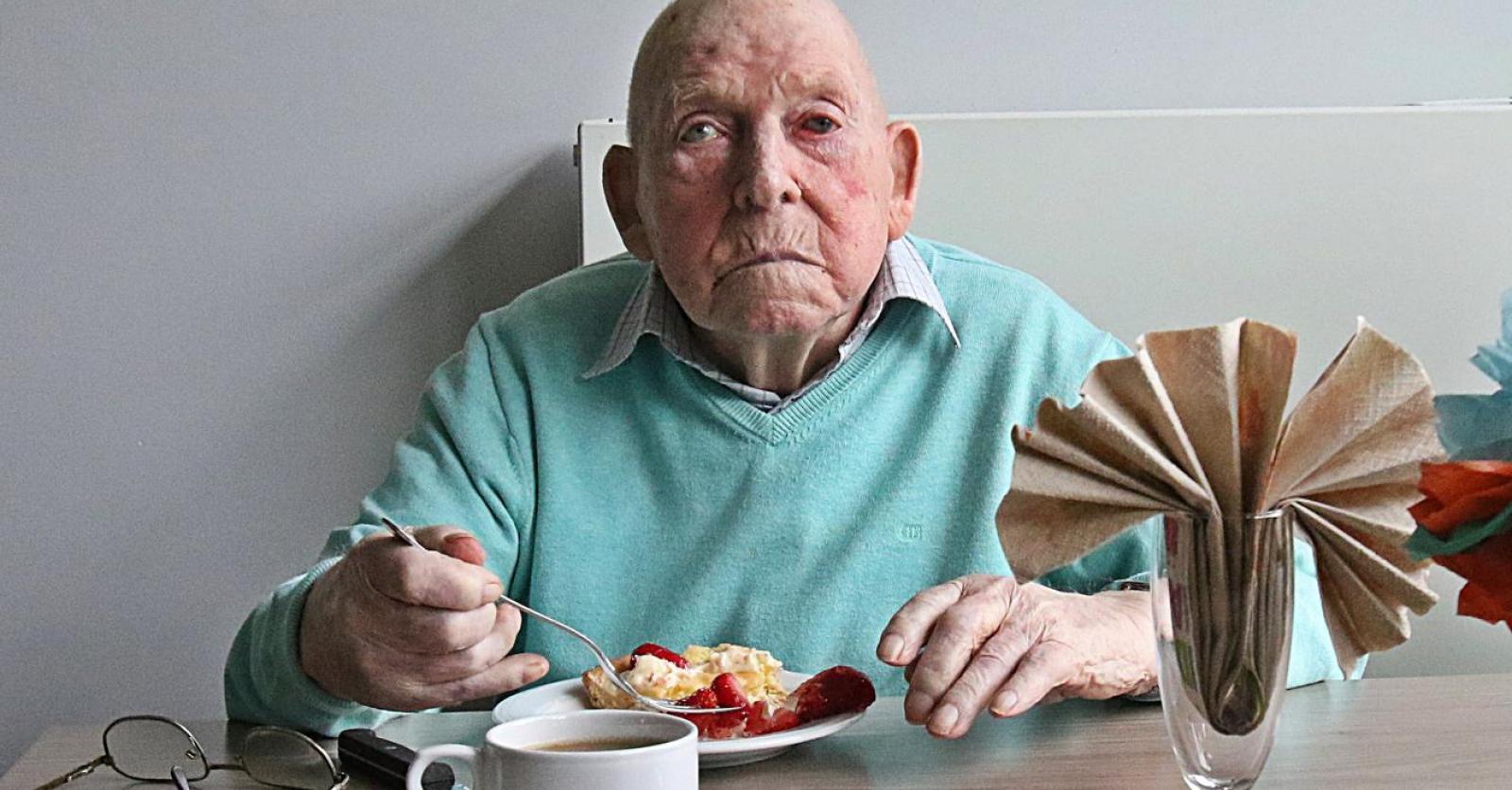 Hendrik ‘Rikske’ De Meyere viert 101ste verjaardag in alle rust: “Voel ... Hendrik ‘Rikske’ De Meyere viert 101ste verjaardag in alle rust: “Voel ...